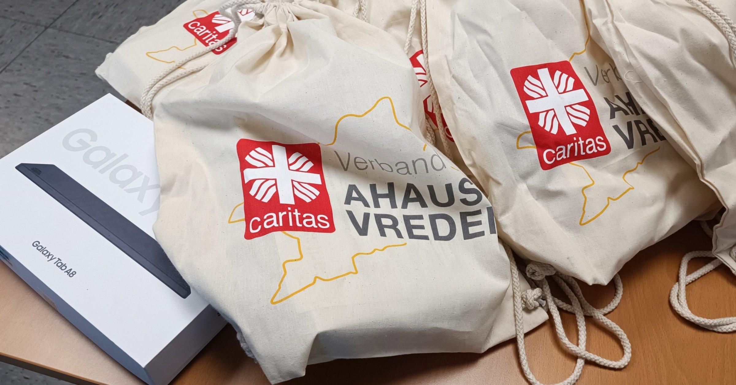 Tablets für die Auszubildenden | Caritas Ahaus